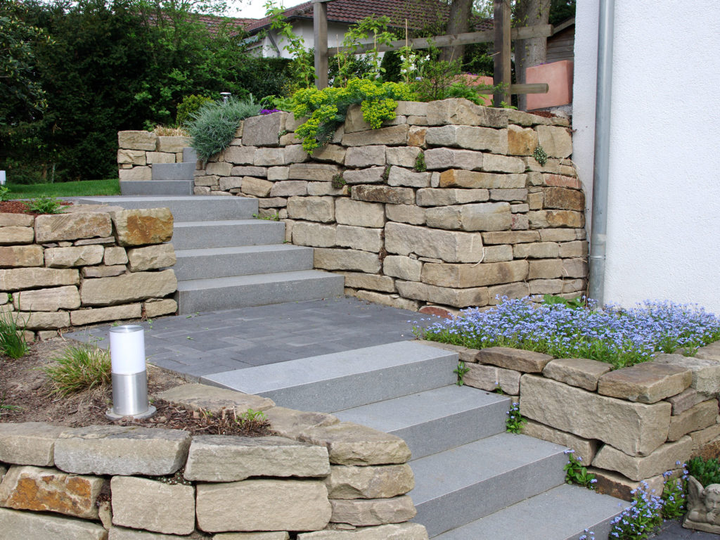 Naturstein » Bredenbrücher Garten- und Landschaftsbau
